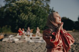 Wearing Hijab | Poem - HIJABI MAG