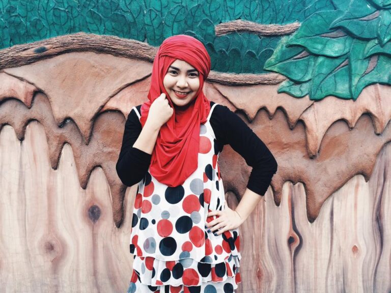 Wearing Hijab | Poem - HIJABI MAG